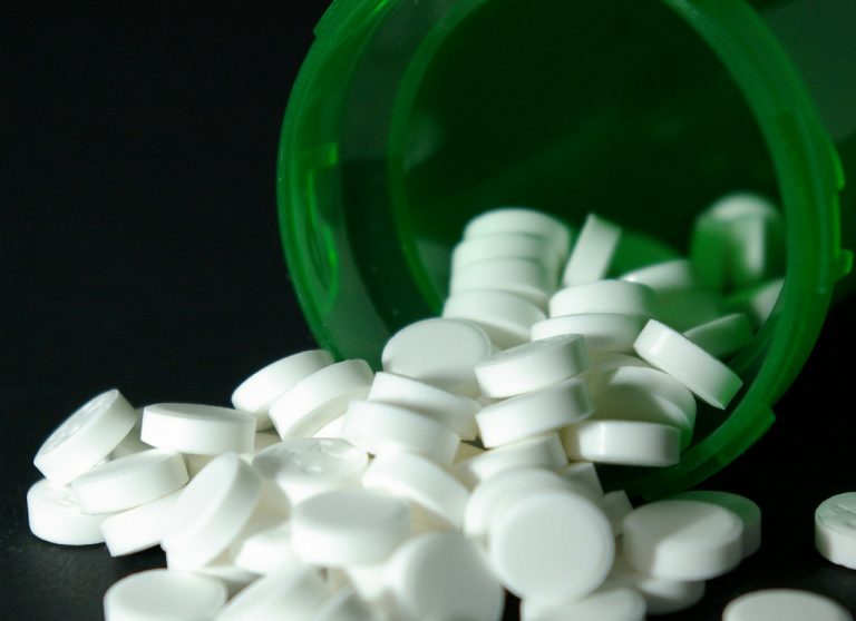 Nitrofurantoina - Saludisima Medicamentos